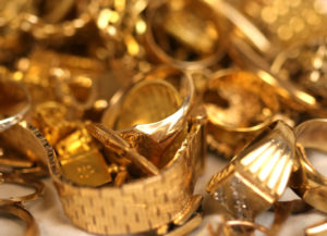 Avoid Being Scammed When Selling Gold Jewellery - Welcome to the UK ...
